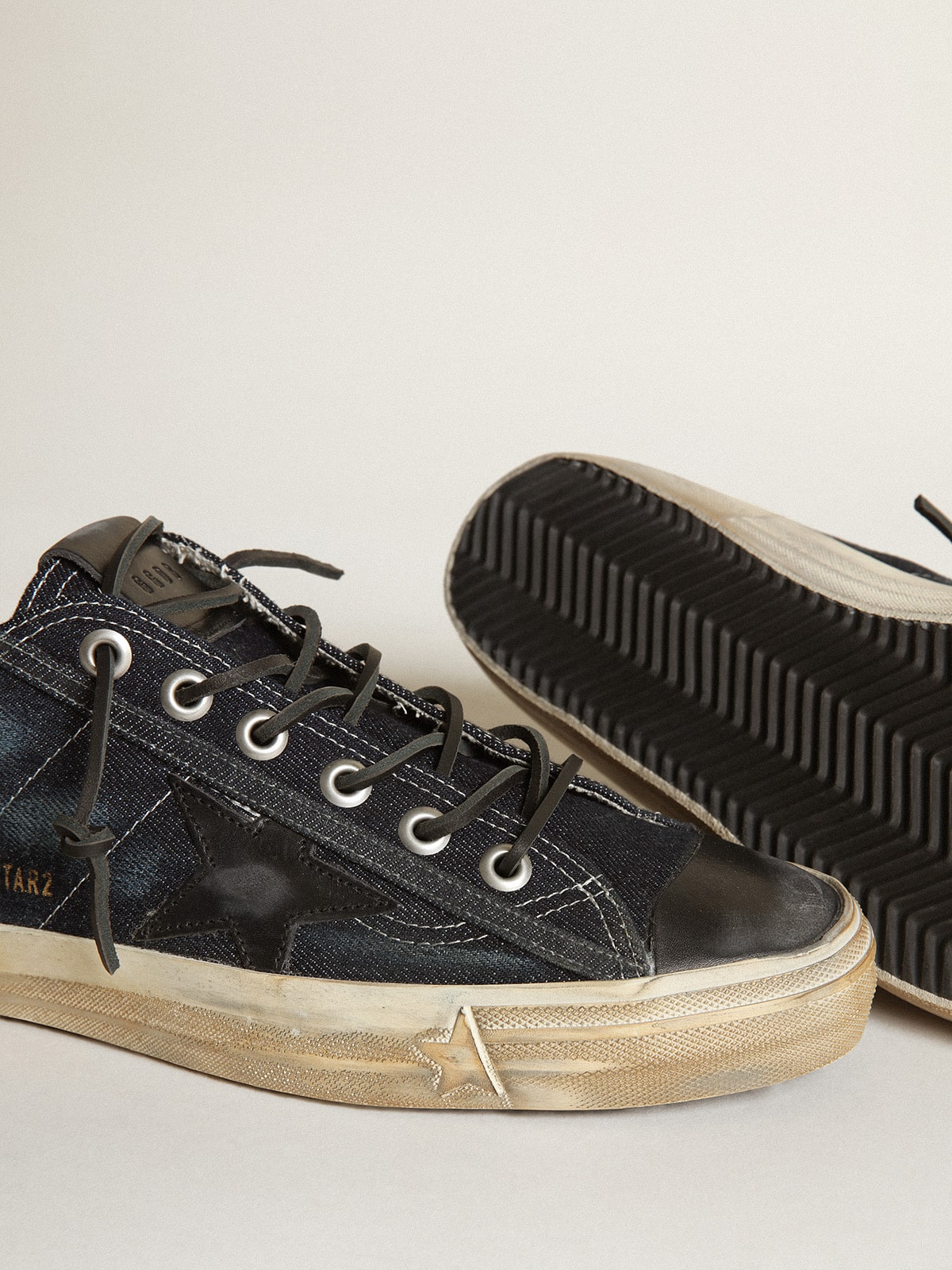 Golden Goose – V-star Sneakers – Footwear UK