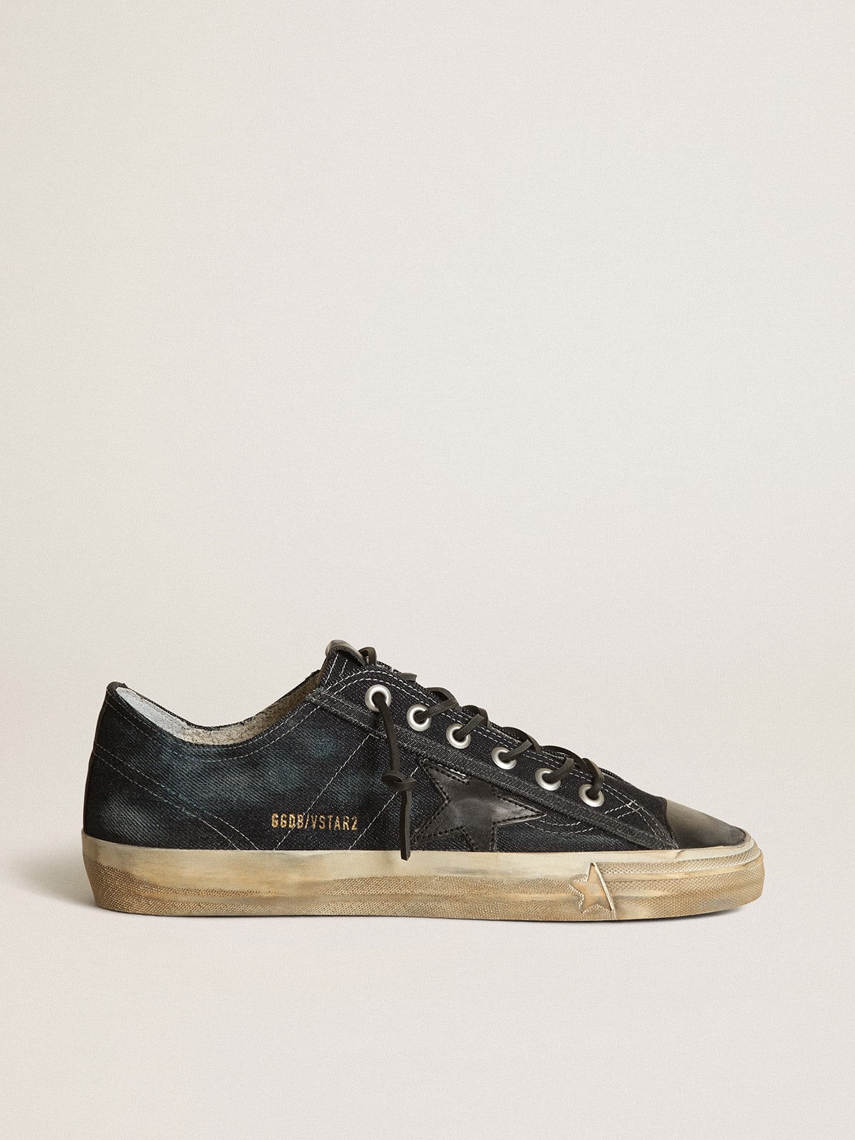 Golden Goose – V-star Sneakers – Footwear UK